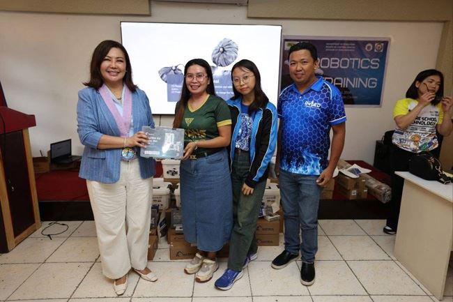 CEBU Capitol donates P8Million Worth of Robotics Kits to CEBU Science ...